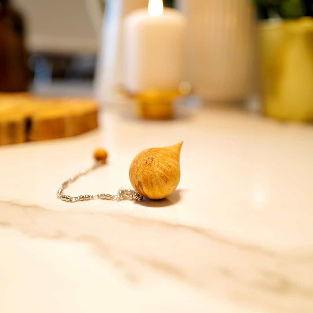 Palo Santo Drop Pendulum – Light of Ki